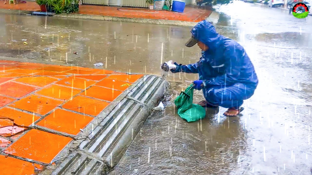 City Culvert Unclog - Cleaning All Stuck Culvert To Drain Water While Raining - YouTube