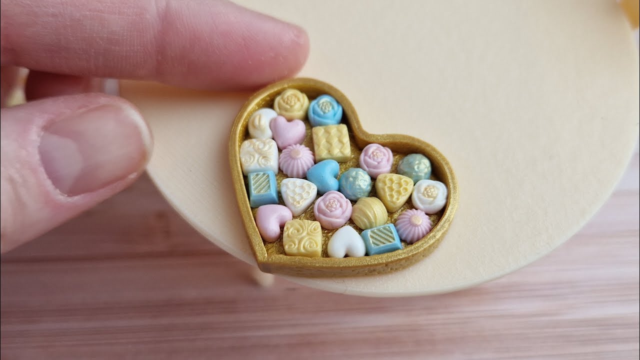 Miniature heart shaped box with candies🩵💛🩵Polymer clay - YouTube