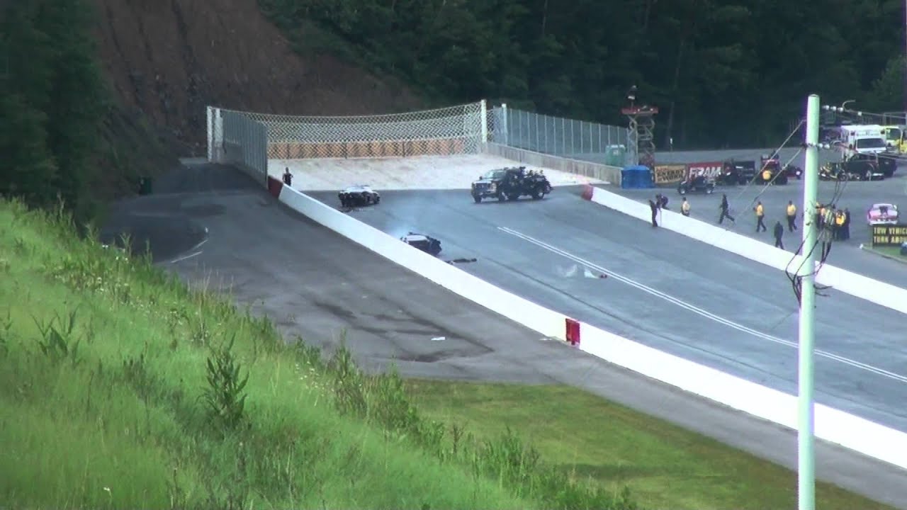 Pro Mod Crash NHRA: Roger Burgess - YouTube