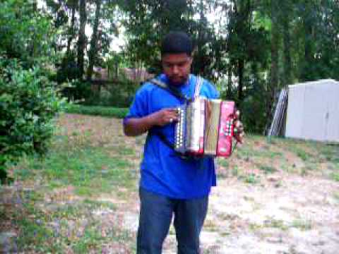Dominican Acordeon - YouTube