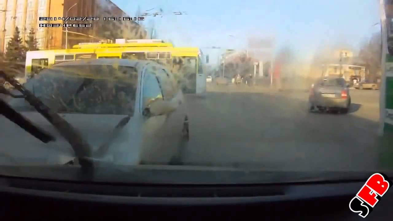 Russian Dash Cams with NASCAR Spotter #2 - YouTube