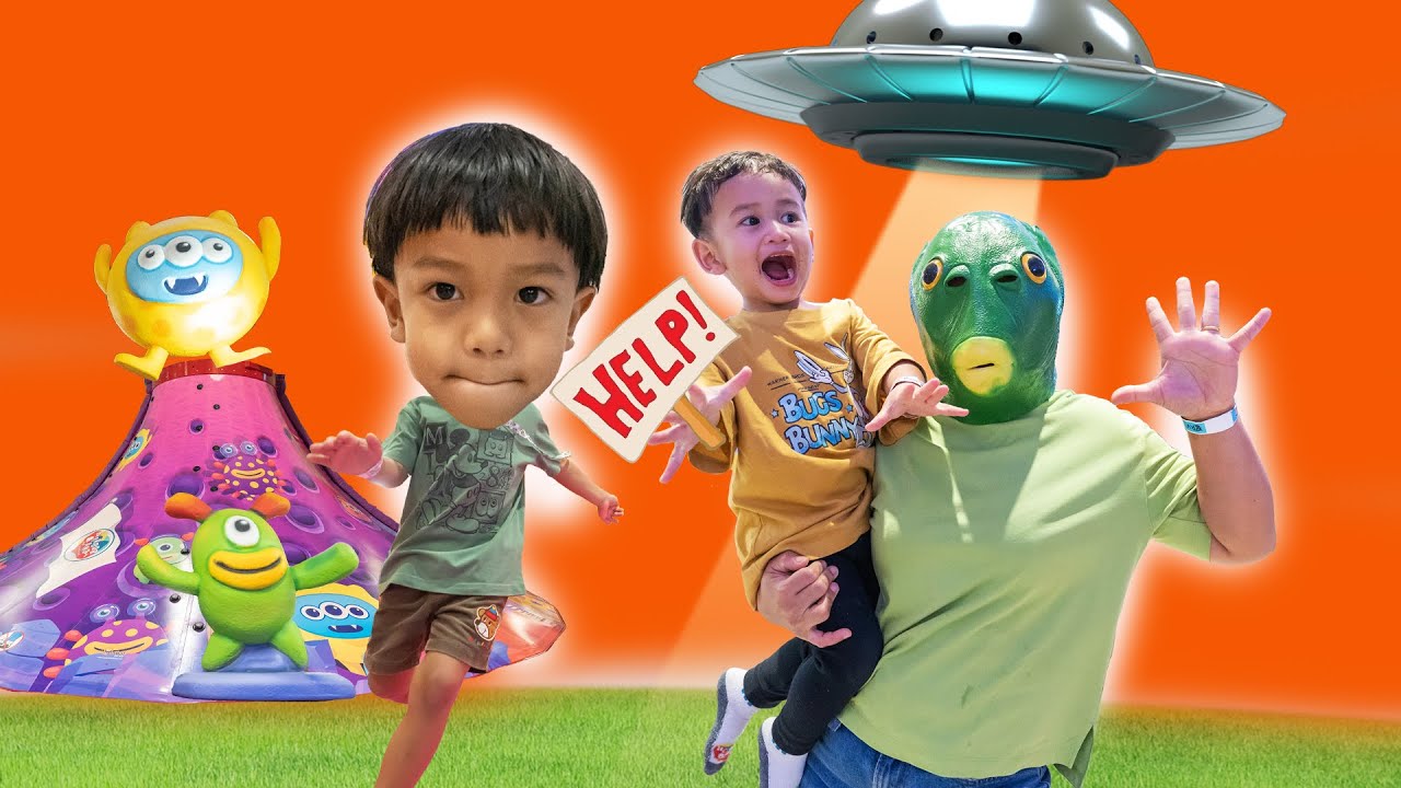 เอเลี่ยนจับตัวน้องโปรดไป ตามหาน้องในสวนสนุก EP1 | พี่ปลื้ม - YouTube