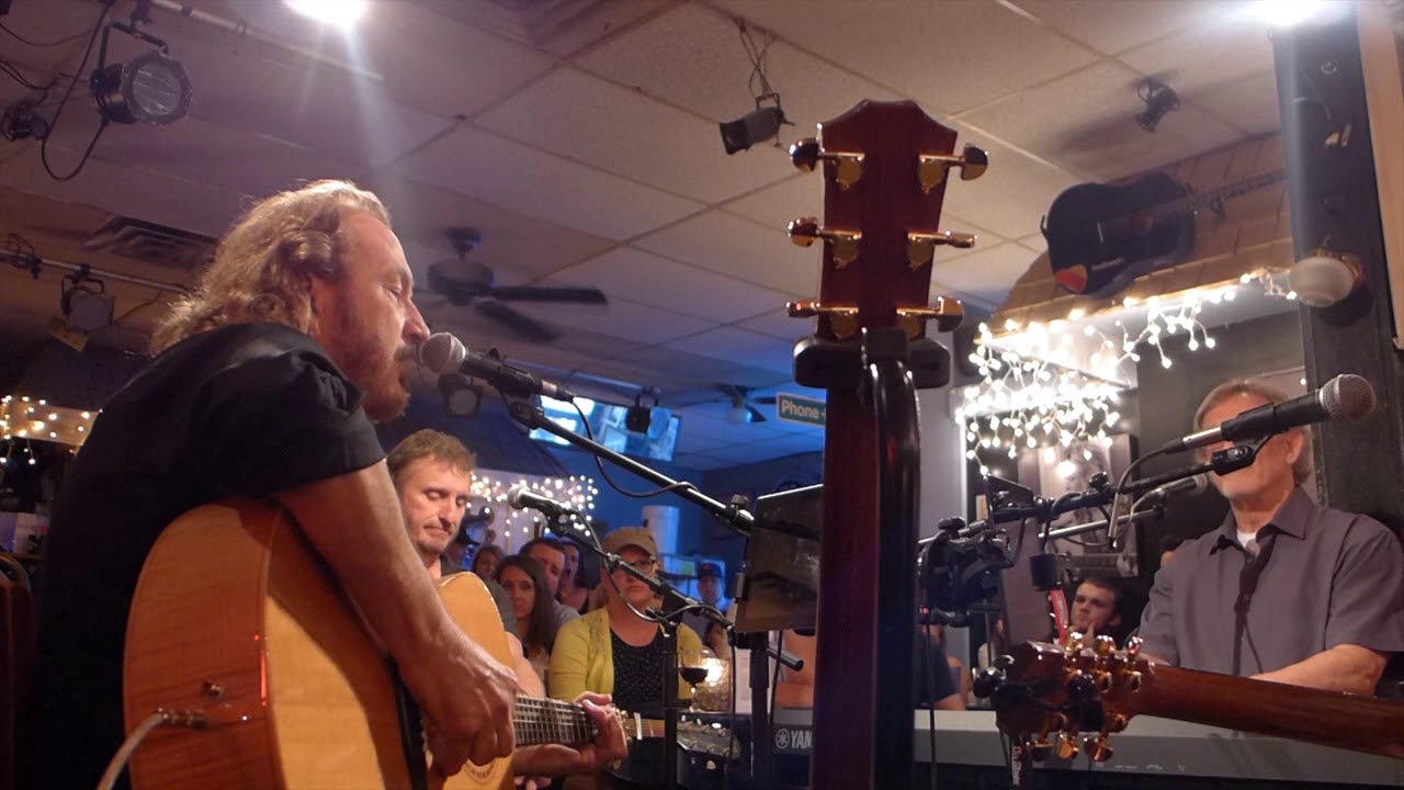 Gary Burr, To Be Loved By You - YouTube