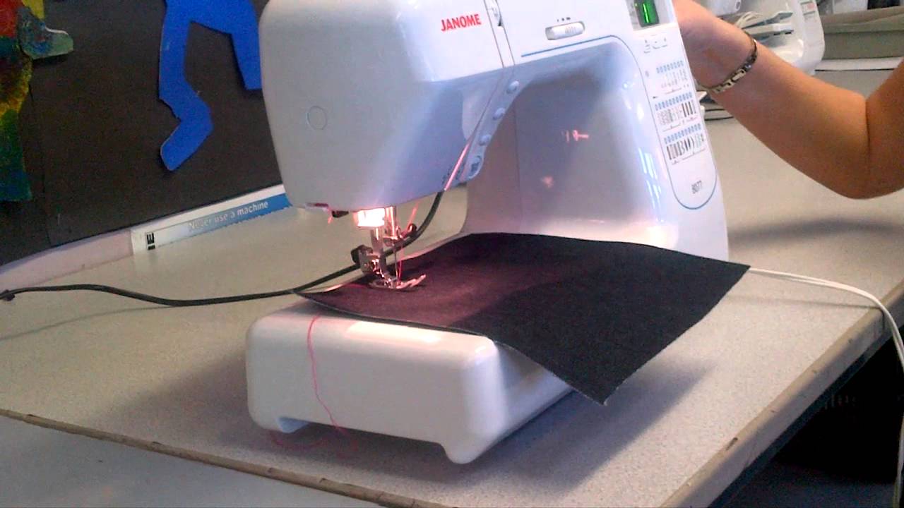 How to use a sewing machine - YouTube