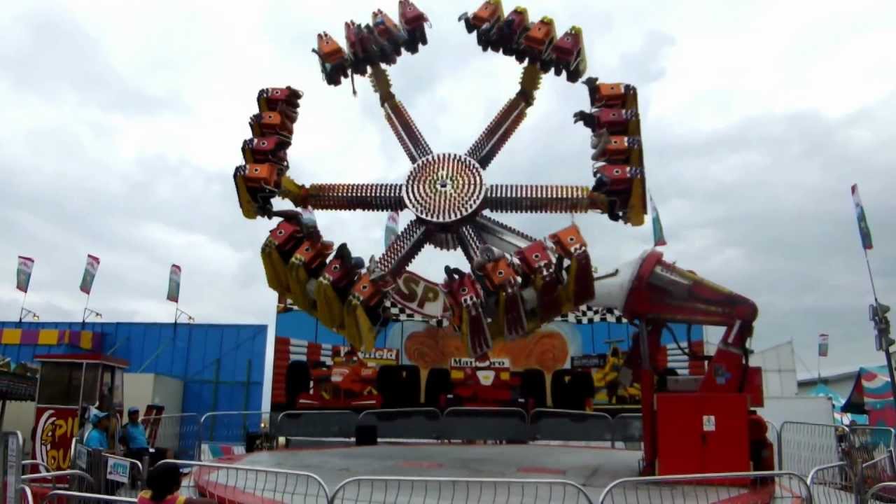 Wade Shows 2012 Kalamazoo County Fair, Spin Out Off Ride Day Time ...