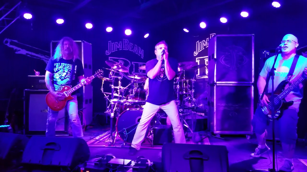 Bombshell Molly (Ride On) - YouTube