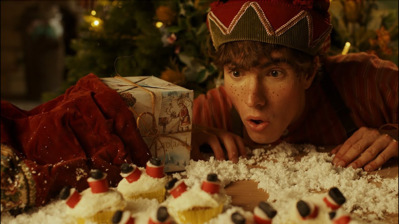 BAKING WITH MOTHER CHRISTMAS | OFFICIAL TRAILER - YouTube