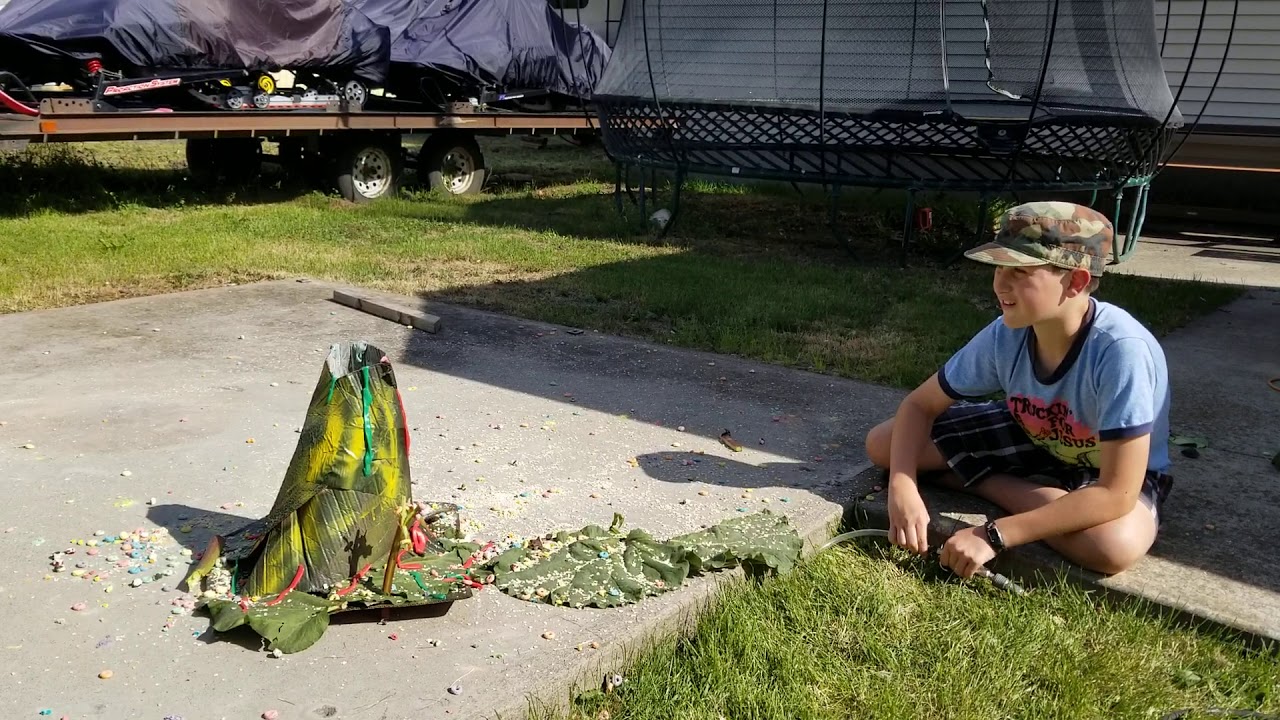 Candy Volcano - YouTube