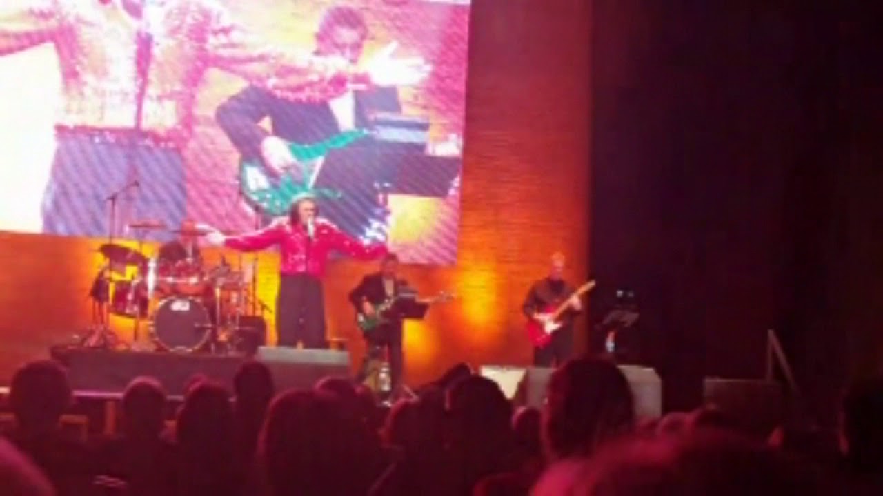 Neil Diamond Tribute Artist Steve Richards - YouTube