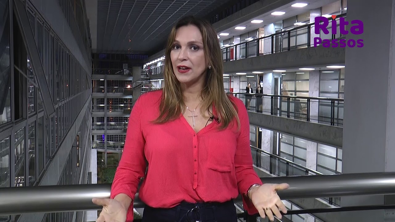 Vídeo Rita Passos Lei do Trote - YouTube