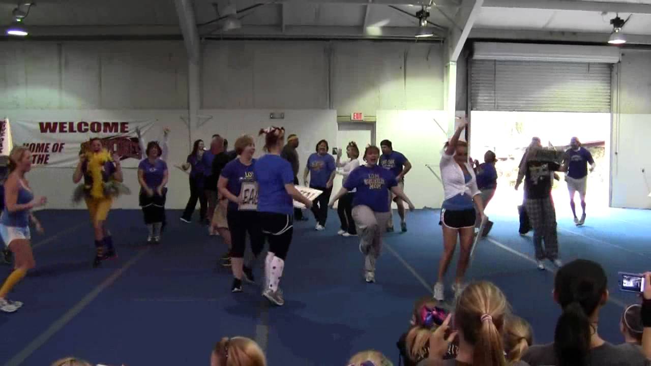 LIVE OAK PARENT CHEER ROUTINE - YouTube