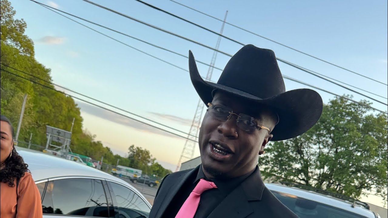 Anthony Q performs “Try Loving Me” live in Memphis - YouTube