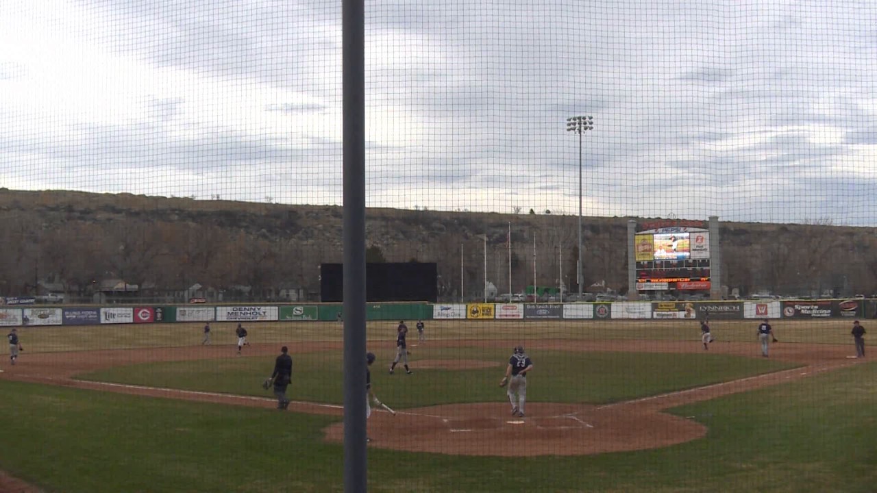 MSUB Baseball Kade Hall Home Run 3/18/2017 - YouTube