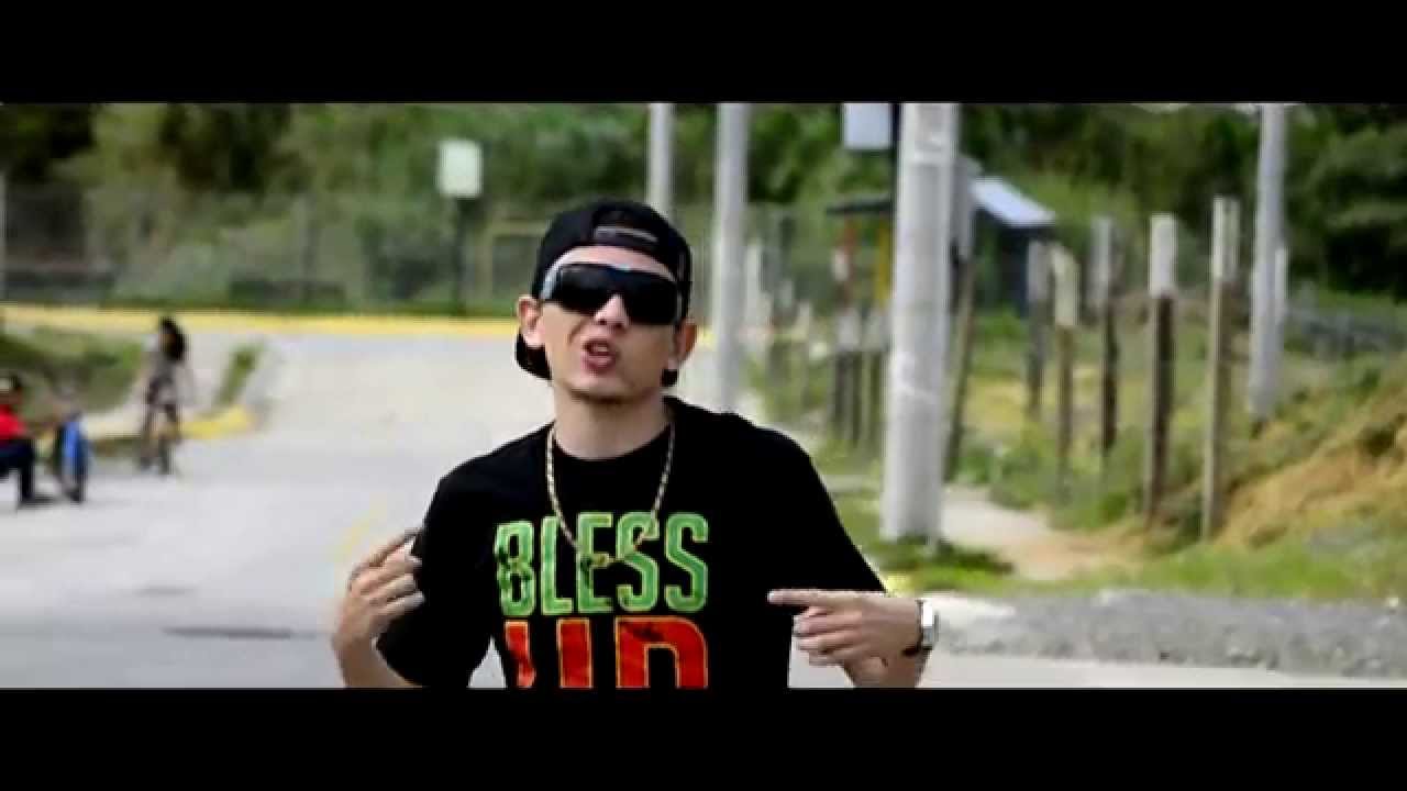 Charly Bless Aquí Estoy - YouTube