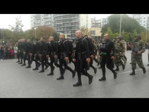EΛΛΗΝΙΚΗ ΔΡΑΣΗ: Πρωτοφανής επίδειξη δύναμης του Ελληνικού Στρατού στη ...