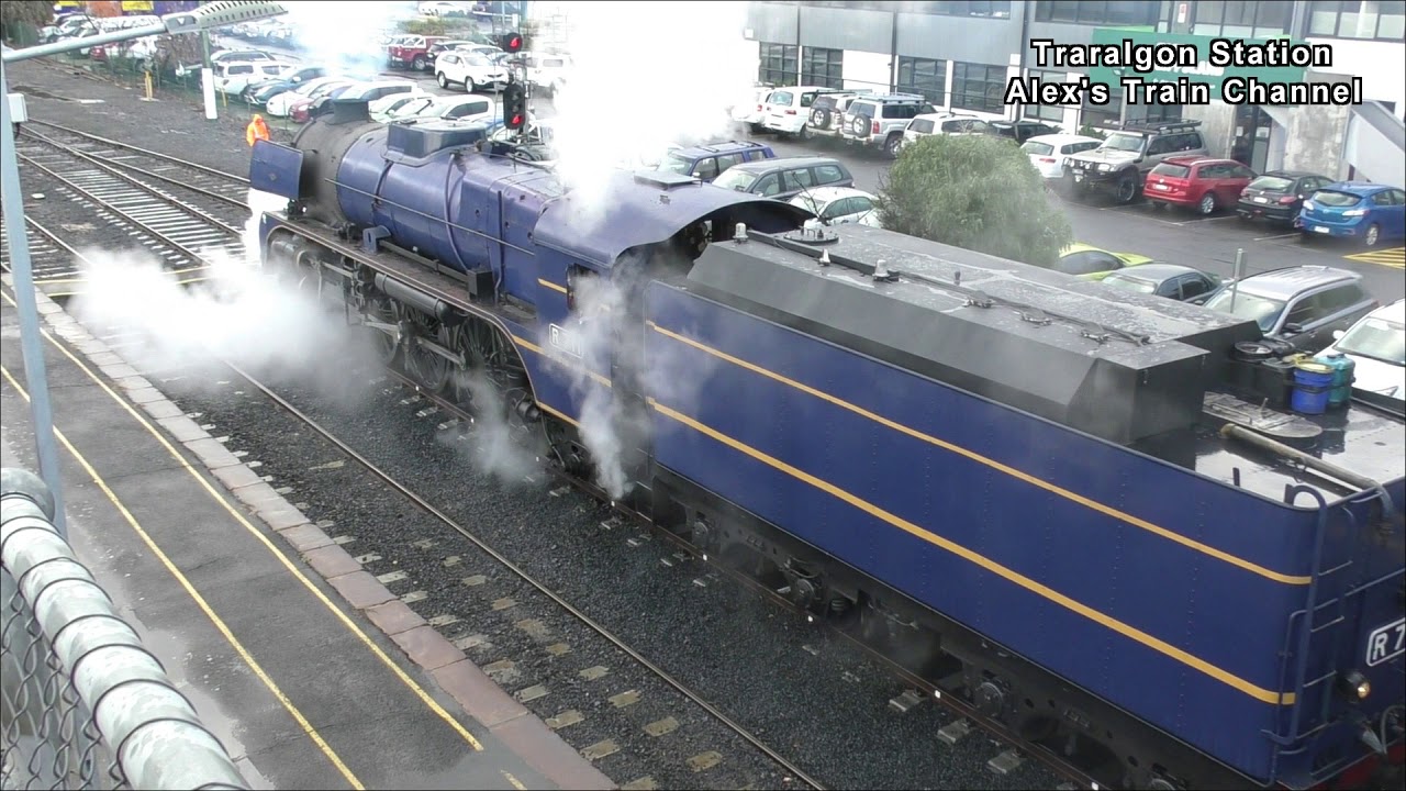 Steamrail Snow Train 3 - R711 & A2986 - 10/8/19 - YouTube