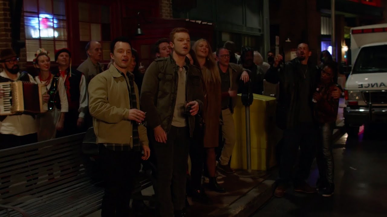 Gallavich & Family | Final Scene | S11E12 - YouTube