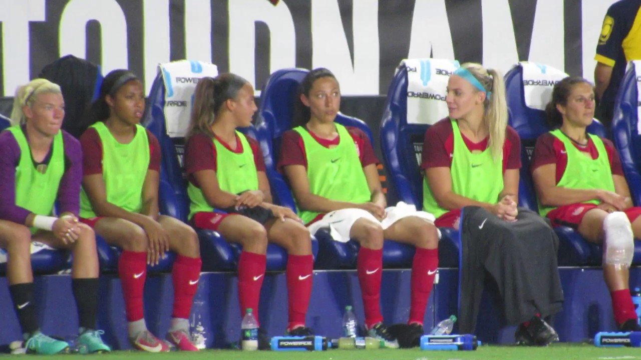 USWNT bench vs Japan 8.3.2017 - YouTube