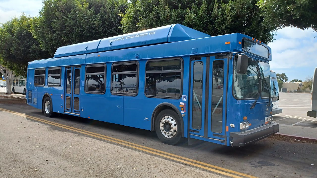 Ex San Jose International Airport 2010 New Flyer C40LF #60 - YouTube