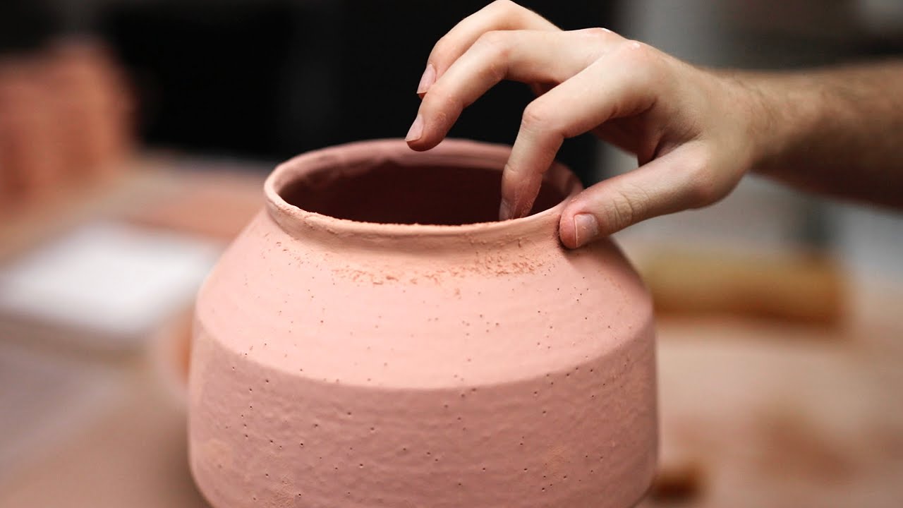 Cleaning up the Surface of a Glazed Pottery Vase (#Shorts) - YouTube