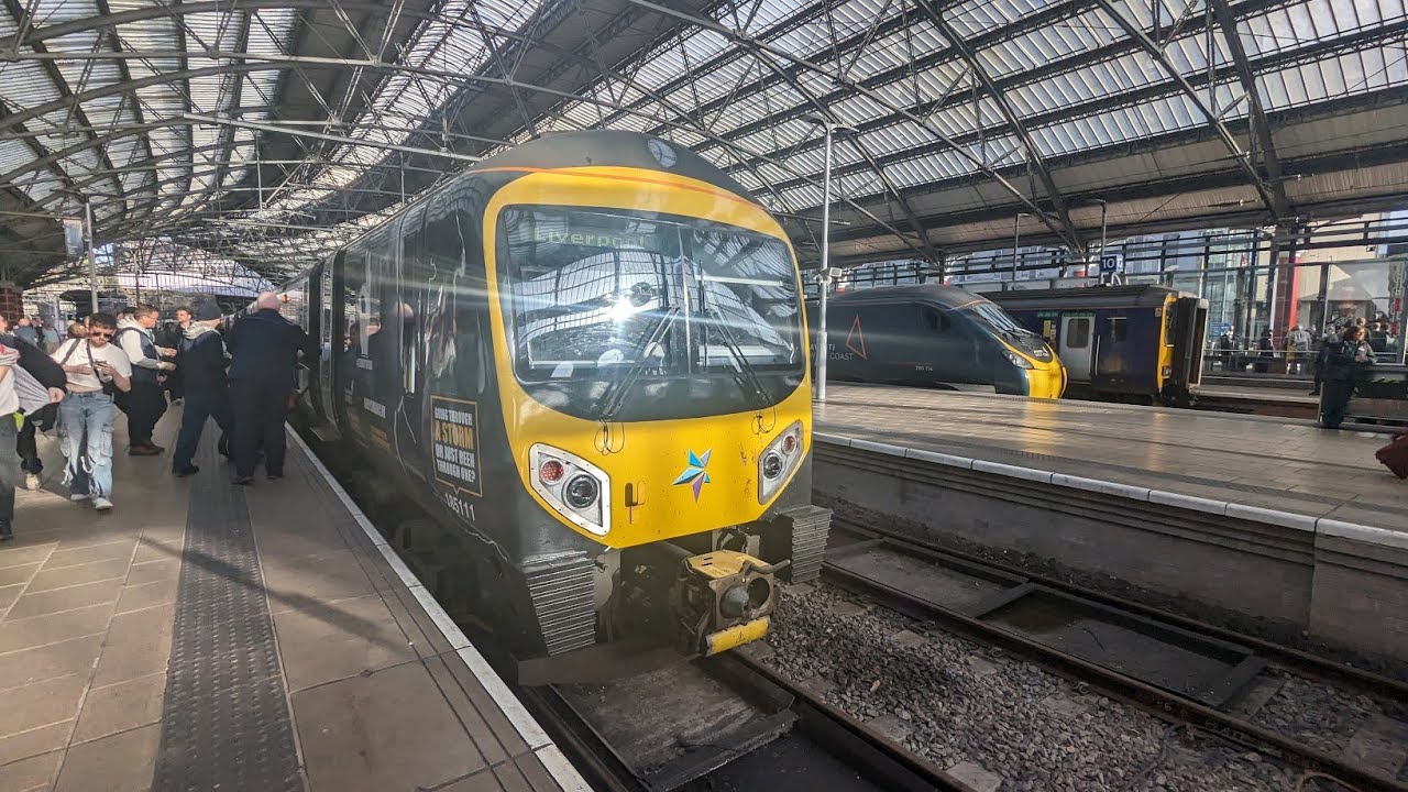 185110 detaching from 185111 at Liverpool Lime Street 12/04/2024 - YouTube