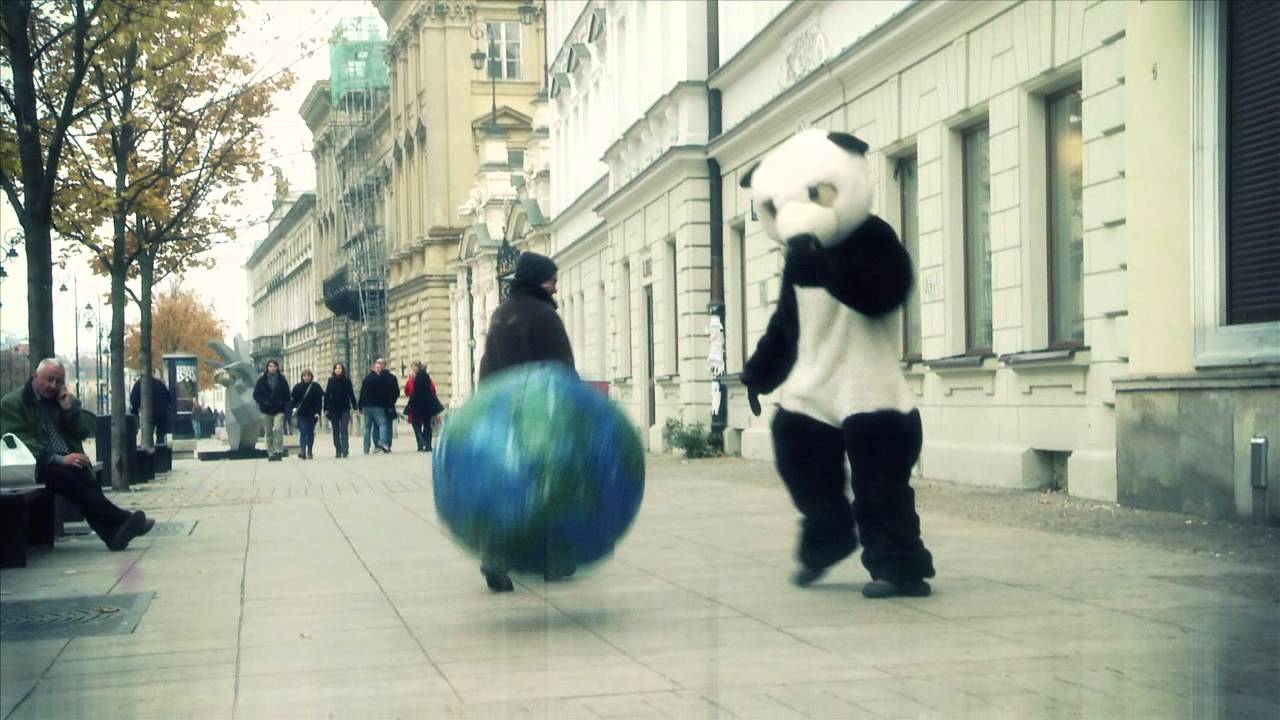 SOS dla świata - Panda ratuje świat - YouTube