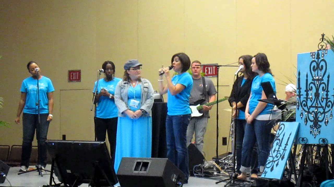 Michelle Reece sends us out to Shine! - YouTube