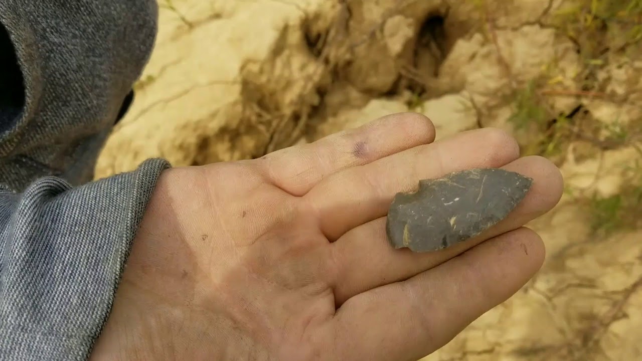 Arrowhead hunting the Ohio river .part 3 09/11/17 - YouTube
