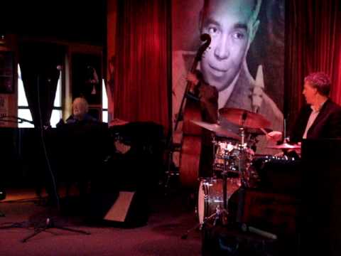 Mose Allison | "Swingin' Machine" | Live at the Jazz Showcase - YouTube