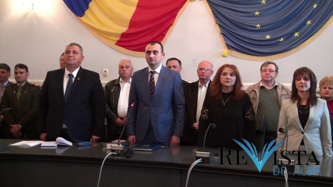 Imnul National al Romaniei, la ceremonia de investire a noului prefect ...
