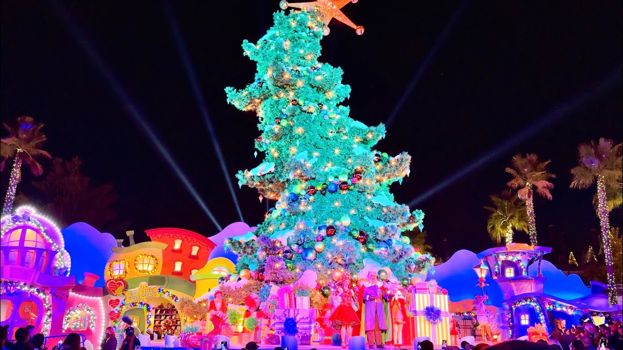 4K Grinchmas Tree Lighting Ceremony (Full Show) Universal Studios ...