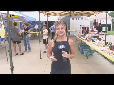 Breanna Reinhart LIVE at Local Lemonade Stand @ 4