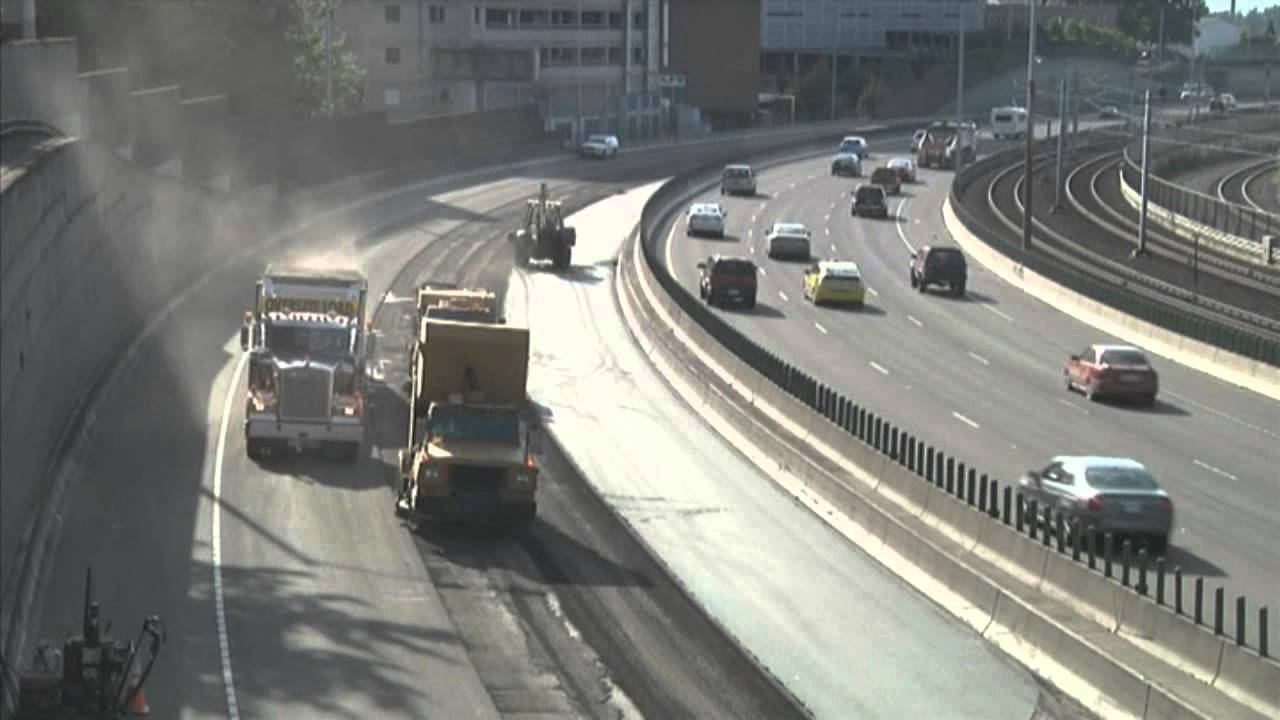 Time-lapse video of I-84 closure - YouTube