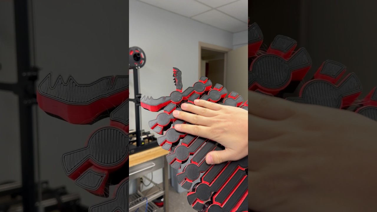 Worlds Longest 3D Printed Scissors Snake - YouTube