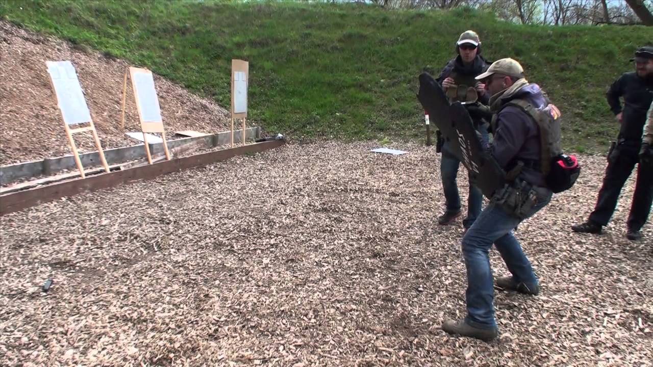 UNIVERSAL SHIELD - We are proud to save lives - Training - YouTube