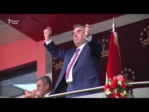 Рақси наврӯзии Эмомалӣ Раҳмон дар Турсунзода. ВИДЕО