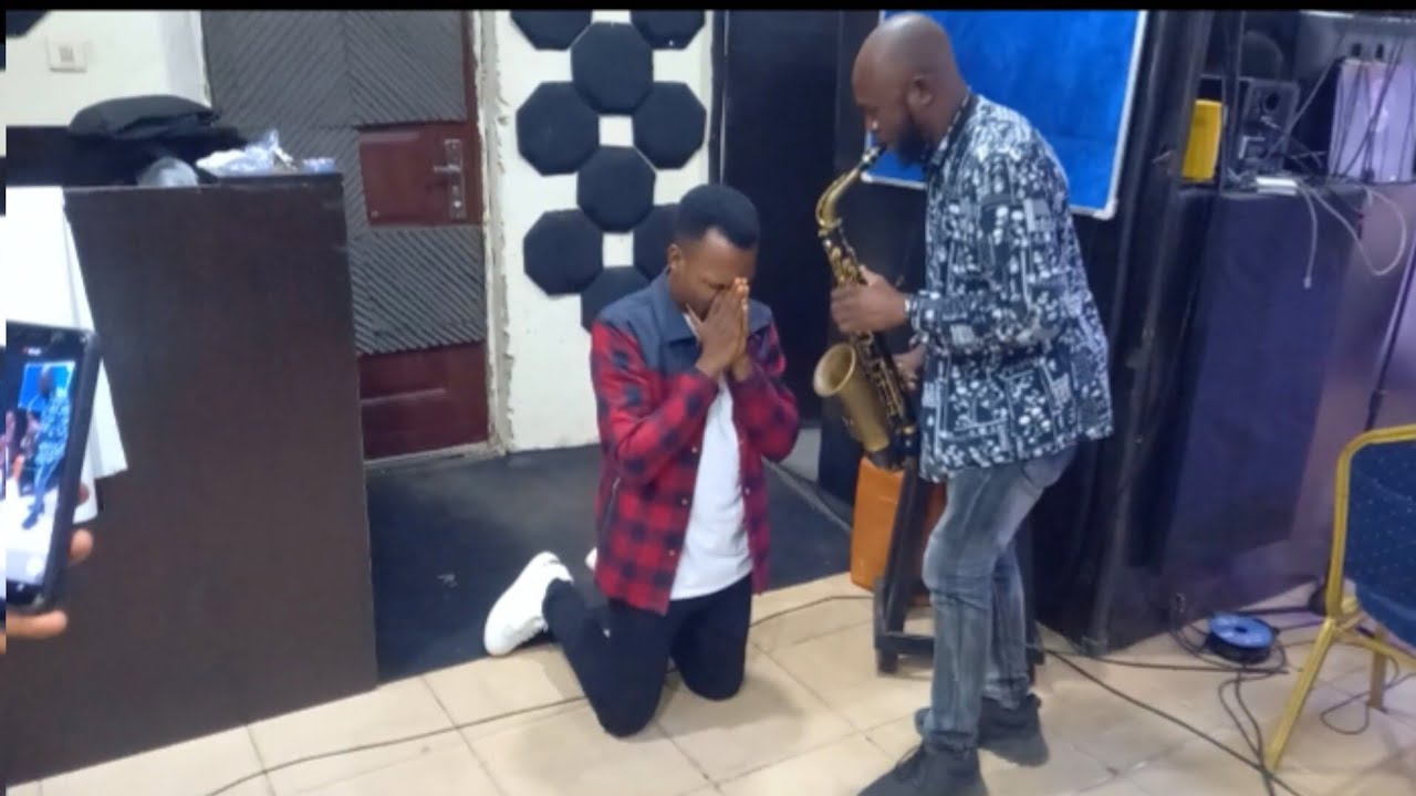 Watch Apostle Mosax Godsbreath's remarkable surprise during his 40th ...