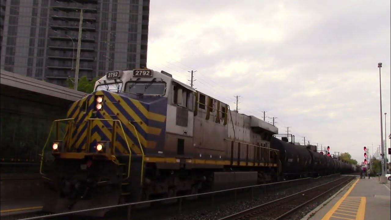 CN 394? passing Brampton GO Station - YouTube