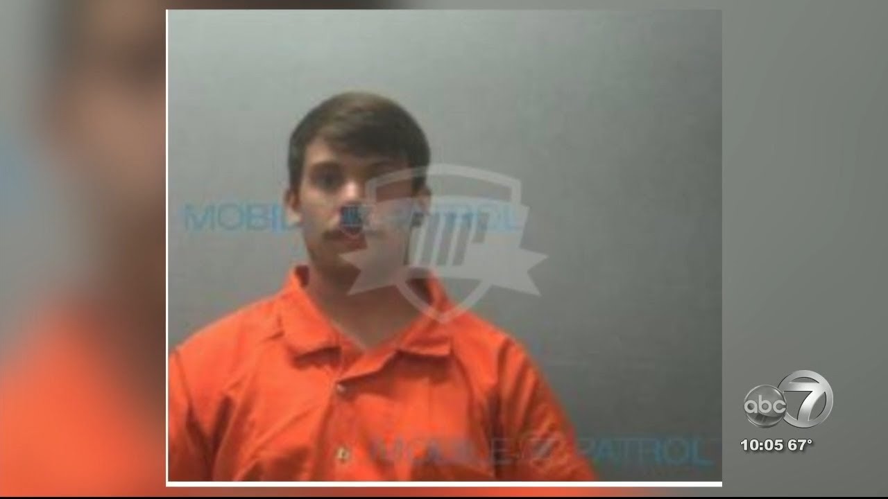 Firefighters, chief arrested for series of arsons - YouTube