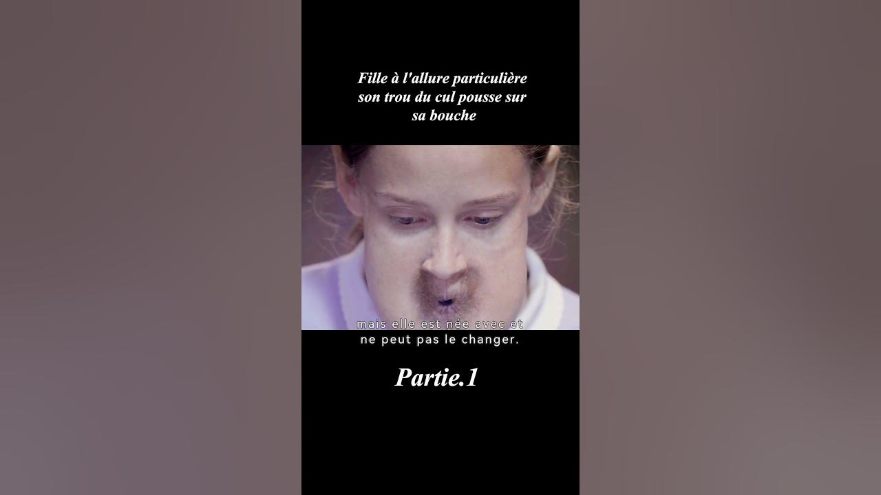 Fille à Lallure Particulière Son Trou Du Cul Pousse Sur Sa Bouche 1 3