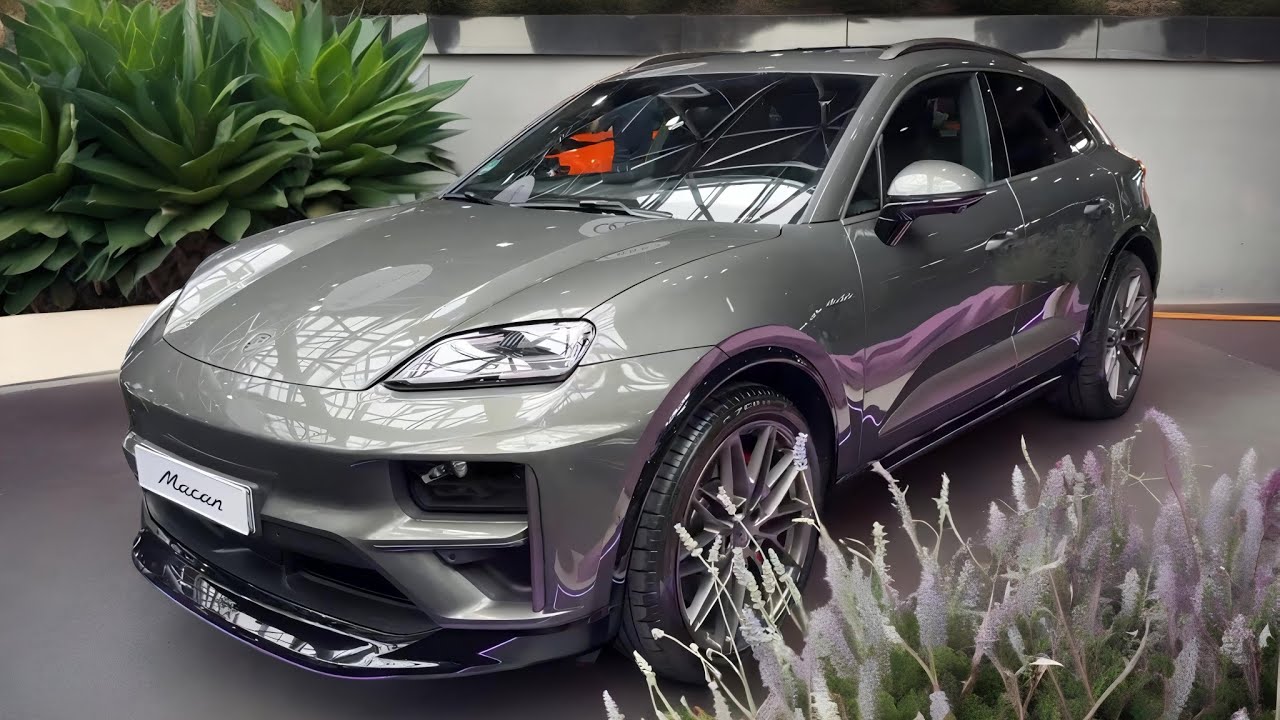 The new 2025 Porsche Macan First look and Walkaround | interior and ...