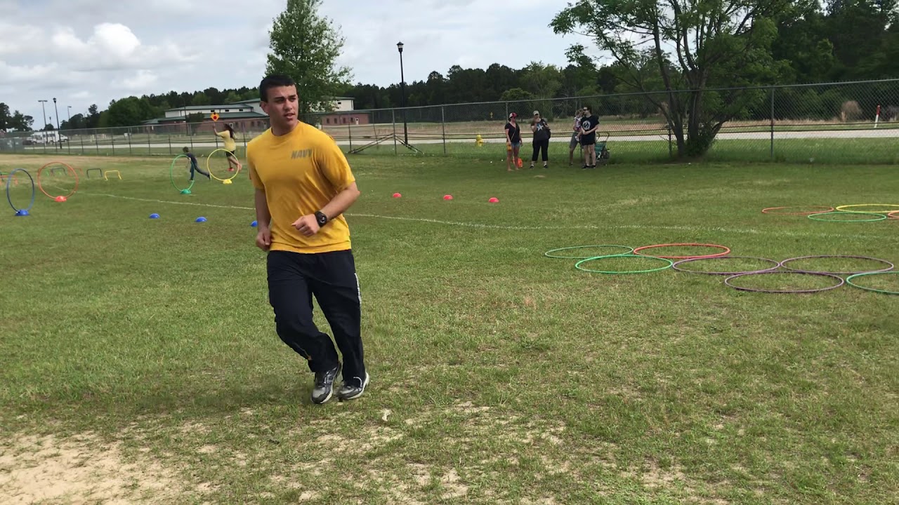 Anderson on obstacle course - YouTube