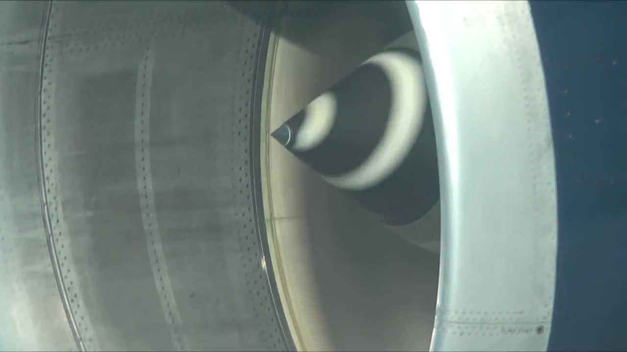 Rolls Royce (RR) Engines on B747 - Close Ups HD - YouTube