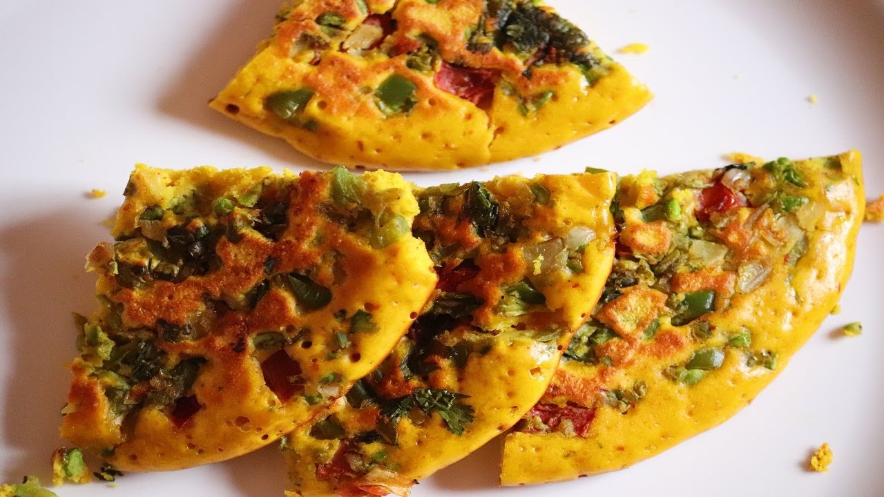 बेसन से बना टेस्टी नाश्ता जिसे आप सुबह या शाम जब नाश्ता खाने का मन करे ...