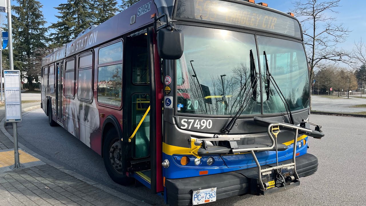 Surrey Translink 2006 New Flyer D40LFR S7490 on 595 Maple Meadows ...