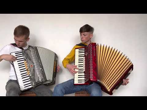 Madonno Czarna Madonno- duet akordeonowy - YouTube