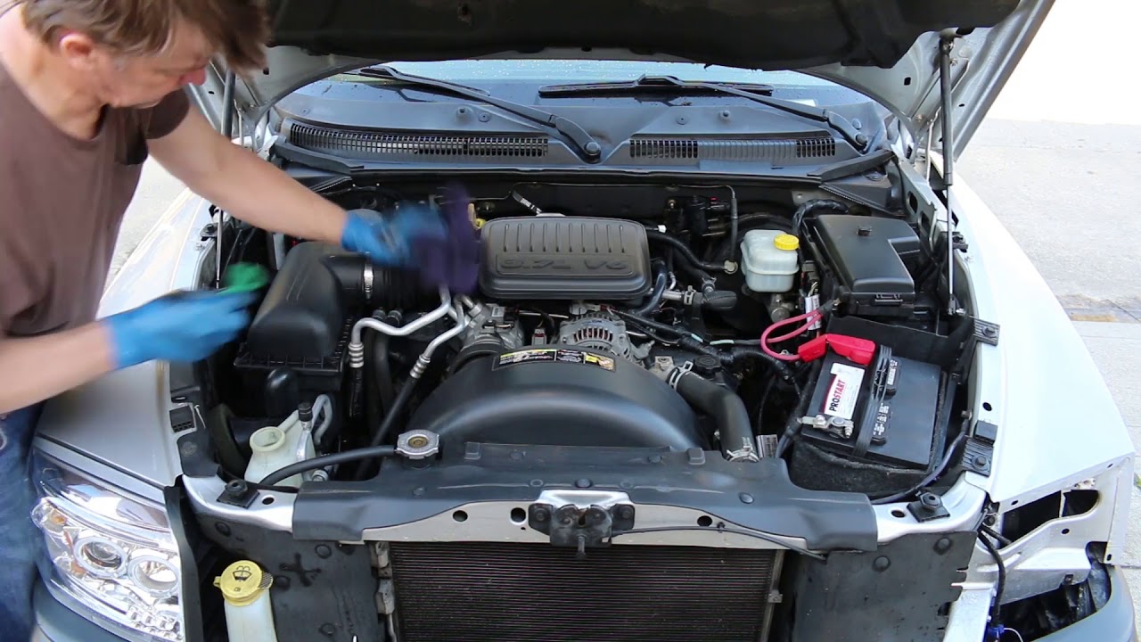 Fast Engine Detail - YouTube