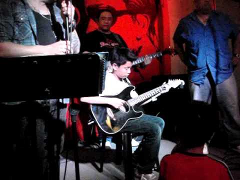 12 years old Guitarist with Father singing BLASTER MITCHELL SILONGA ...