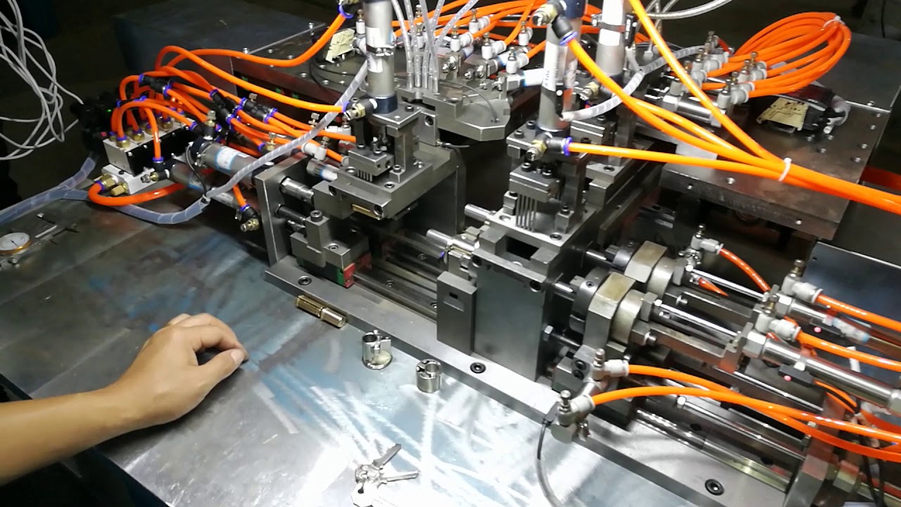 LOCK MAKING MACHINE FOR ASSEMBLING OF RIM CYLINDER - YouTube