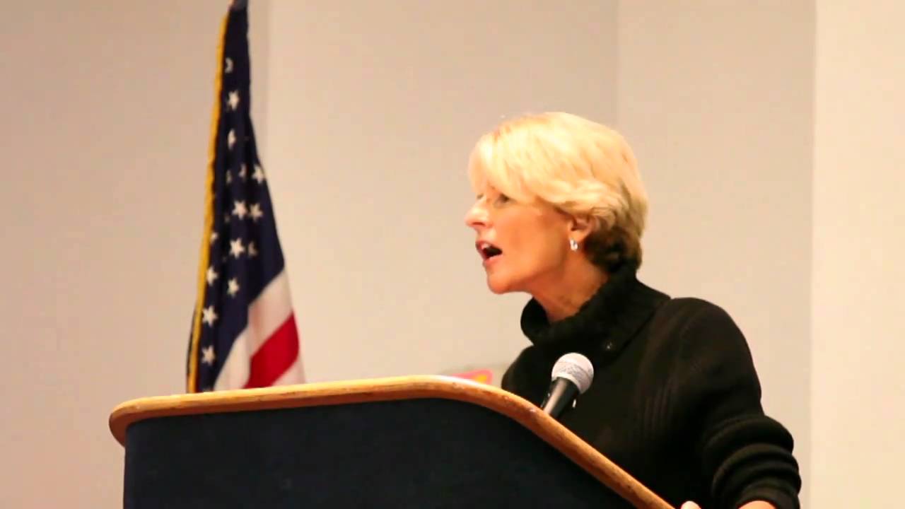 Sue Enquist Coaching - Champion - YouTube